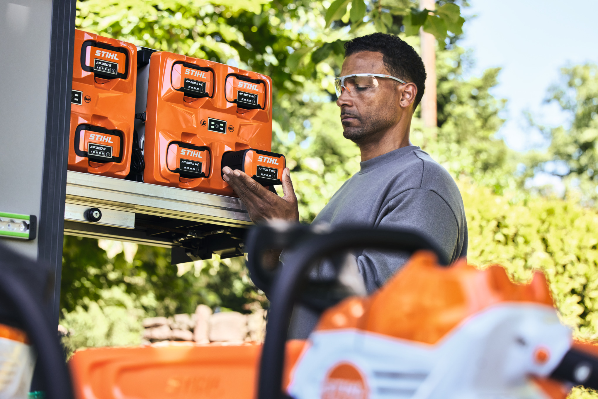 Solutions de batteries professionnelles | STIHL